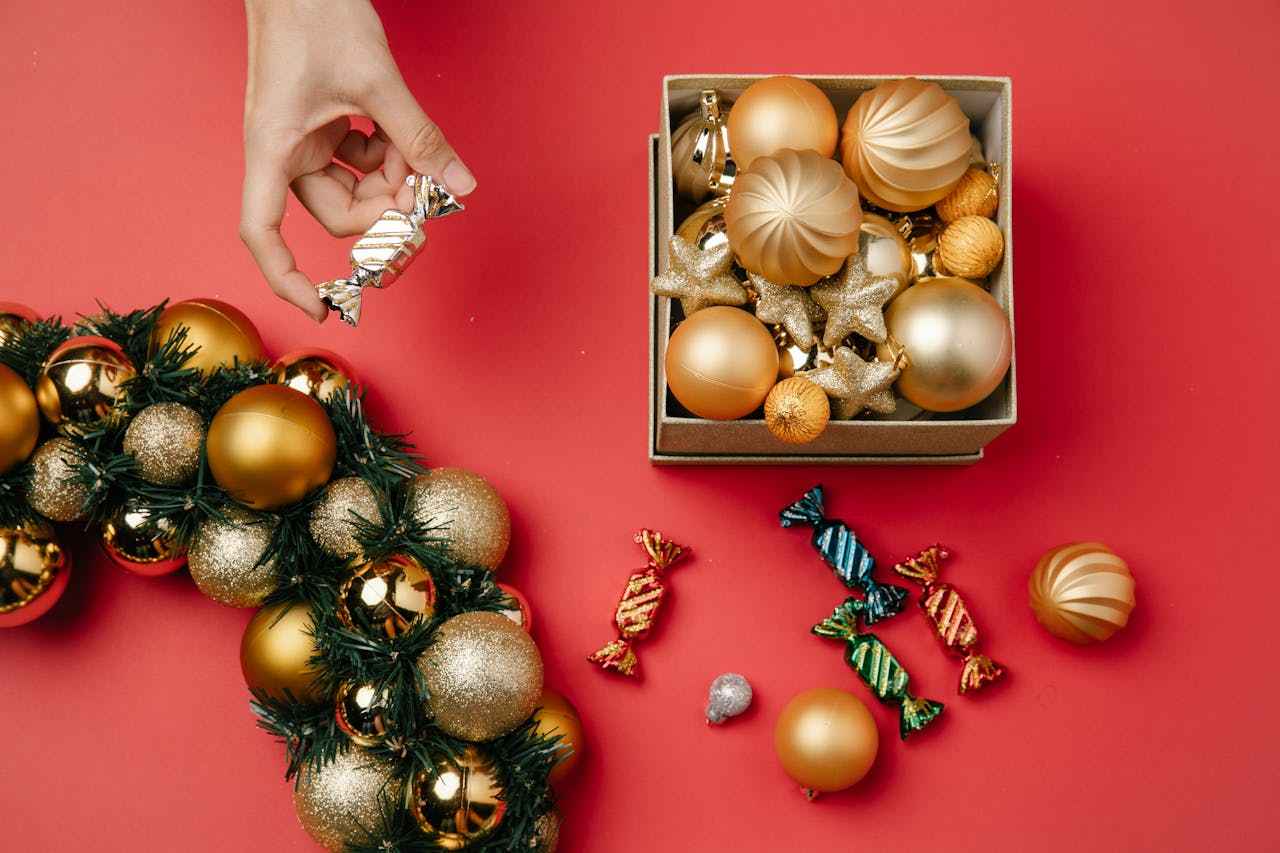 Top 10 Christmas Bauble Sets for Every Budget 2024