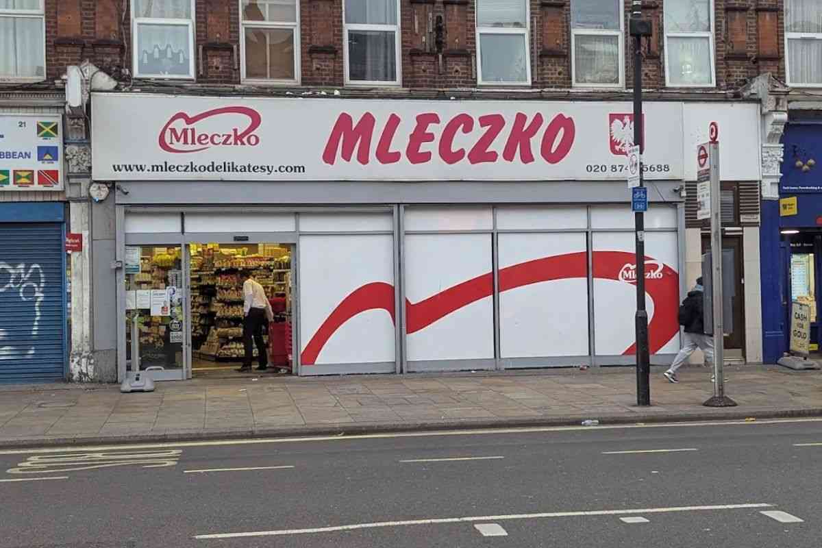 7 Top Polish Shops Near London for Authentic Treasures